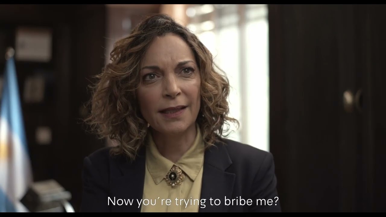 Shattered ꓲ Trailer ꓲ English Subtitles ꓲ 2022 - YouTube