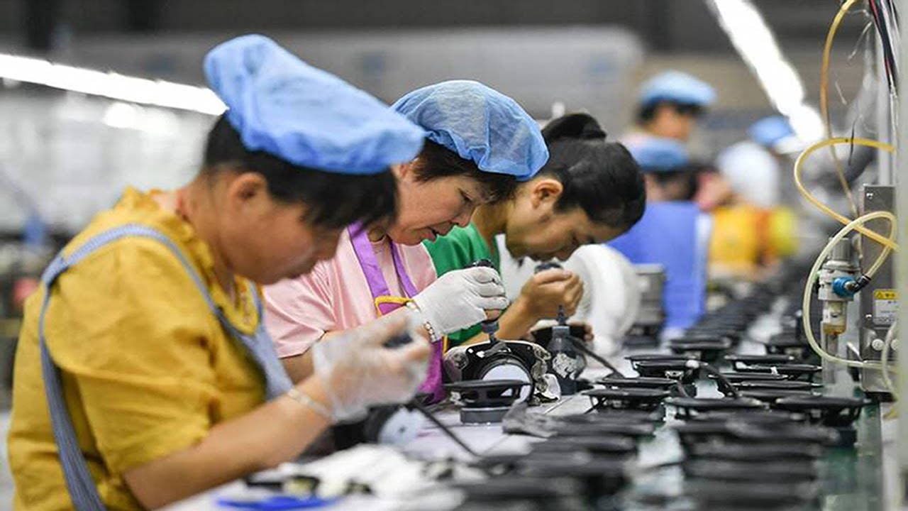 Inside China factory from production line to entrepreneur - YouTube