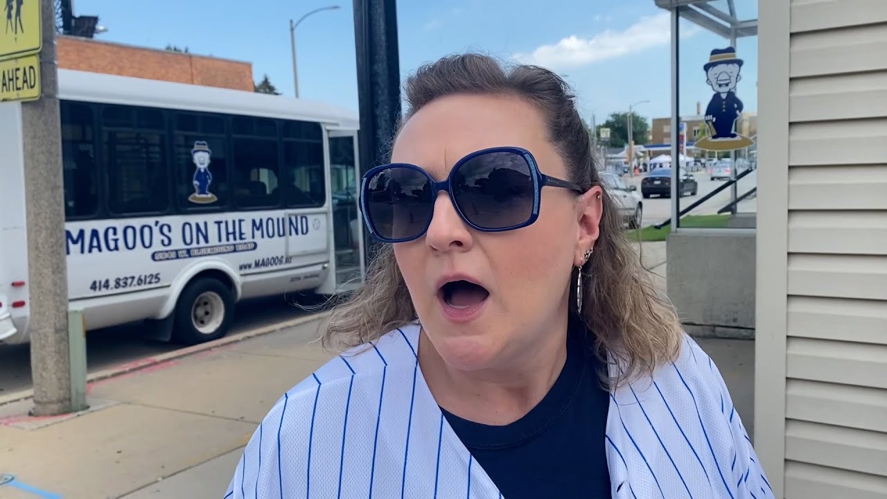 Mandy Does Stuff & Things: shuttle driver for Magoo's On The Mound ...
