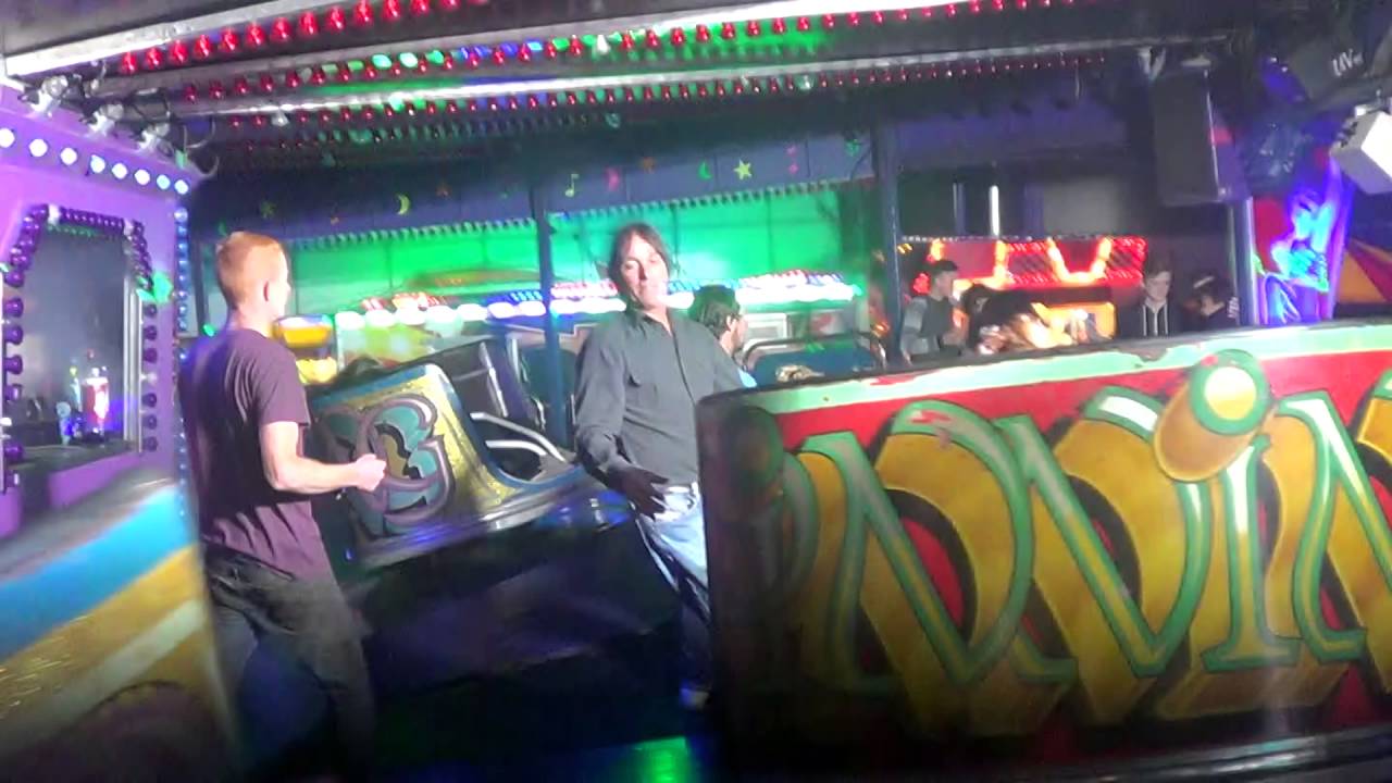 Shane & Jay Whyatt's Waltzer Wisbech September 2016 - YouTube