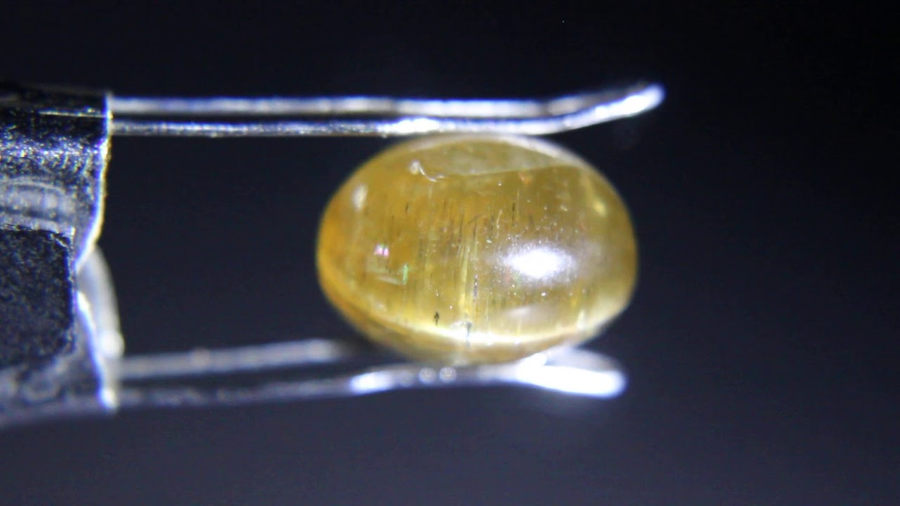 Yellow Beryl Cat's-Eye cabochon. BECE51 - YouTube