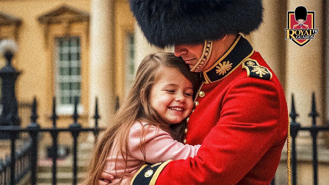 Royal Guards Showing Heartfelt Moments To Children Will Make You Cry ...