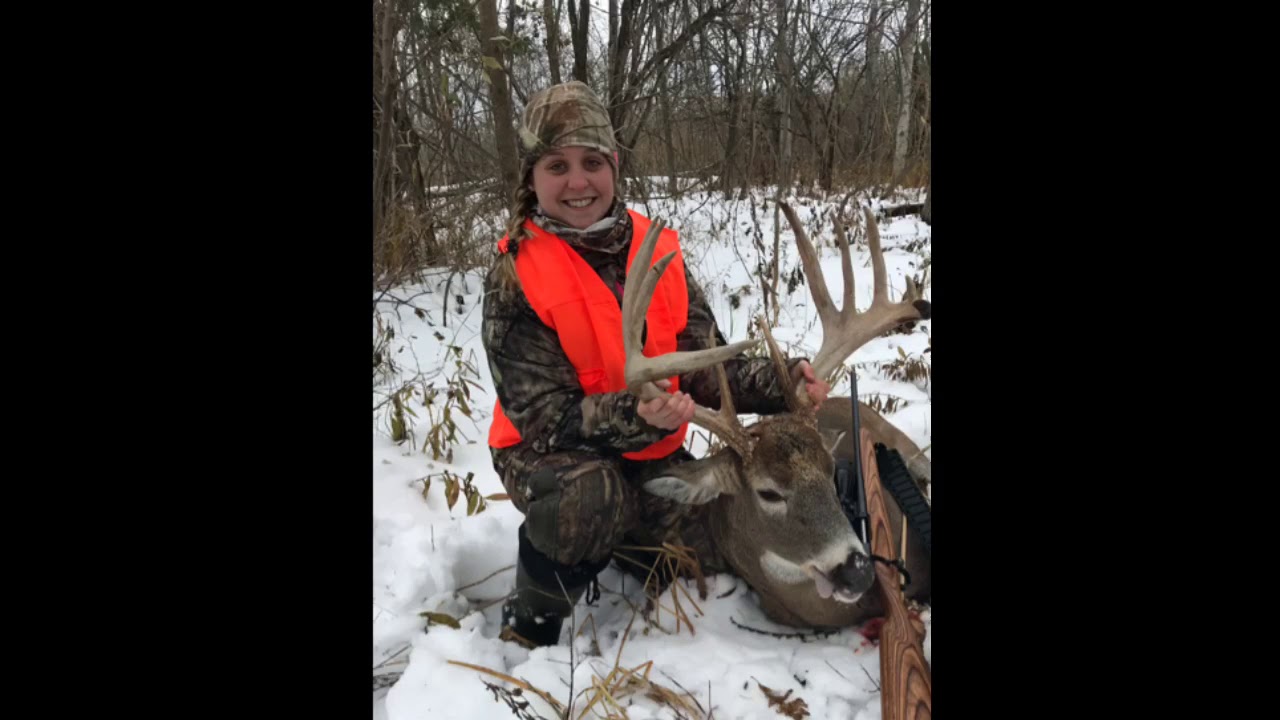 Female hunter, 17, talks about her big buck - YouTube