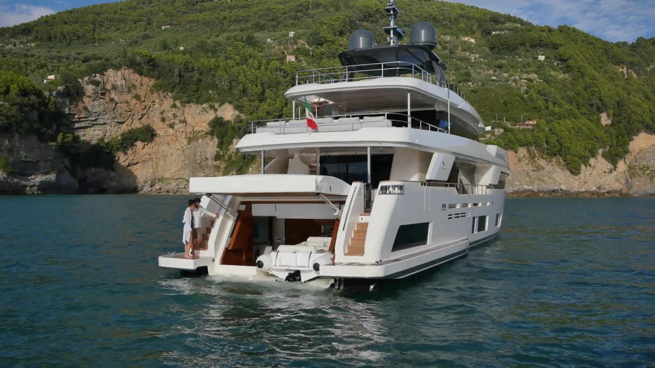 Custom Line Navetta 37 New - YouTube