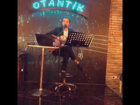 #kadıköy #üsküdar #otantik #café #cumagünü #canlımüzik #akustikcover