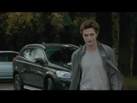 New Moon: Edwards Glam Entrance