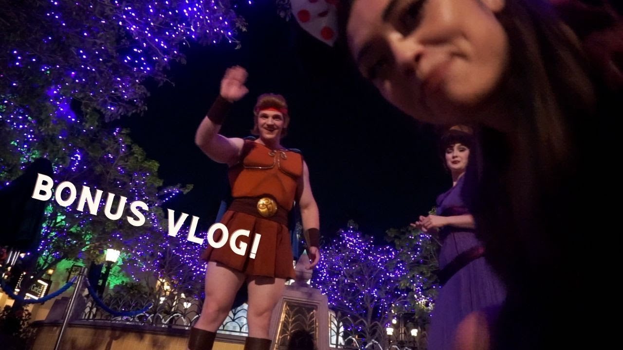 Hanging out at Oogie Boogie Bash, Again. - YouTube