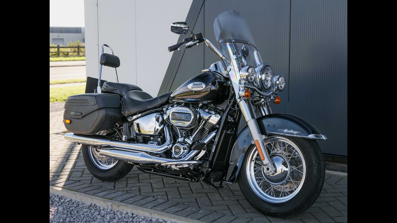 2023 Harley-Davidson FLHCS Heritage Classic 114 in Vivid Black - YouTube