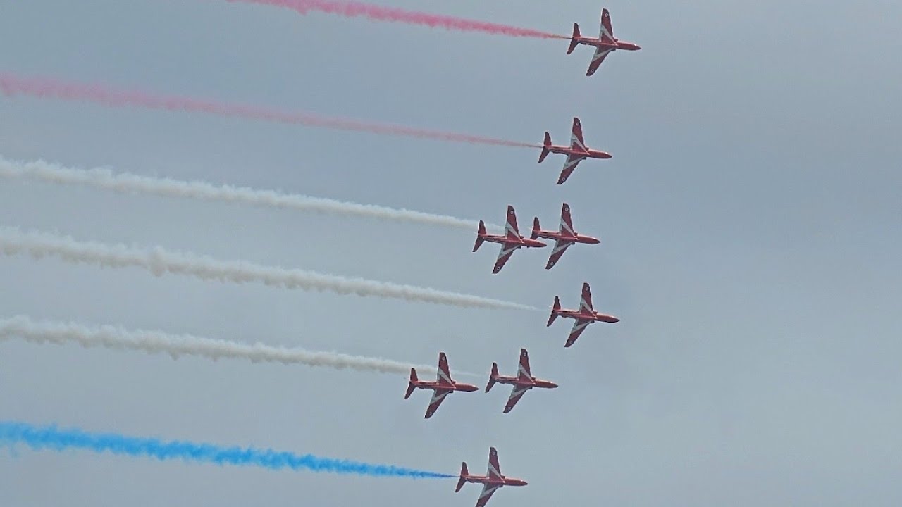 Red Arrows Eastbourne 2024 - YouTube
