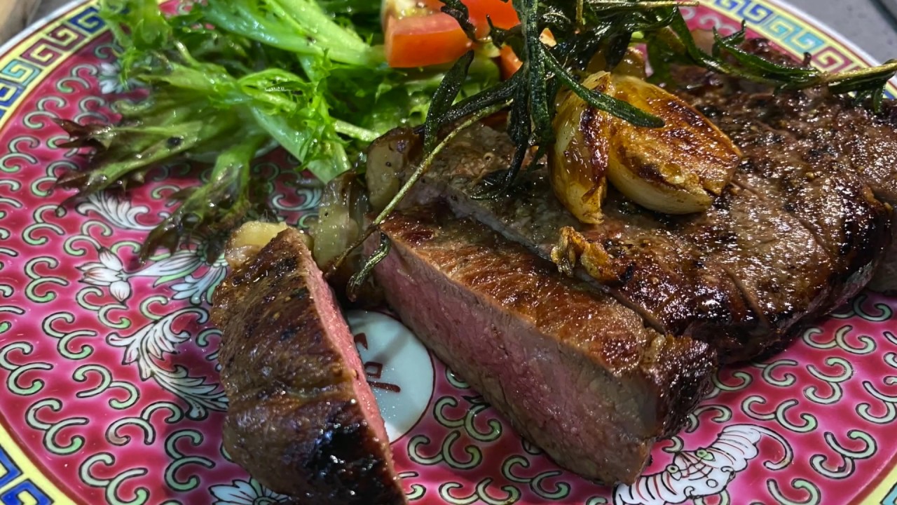 How to cook Easy Striplion Steak - YouTube