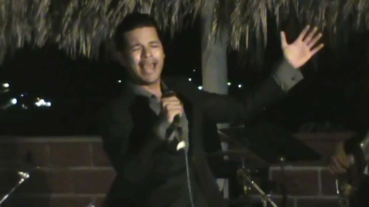 Martin Serrano - Frente al mar - en vivo - 2013 - YouTube