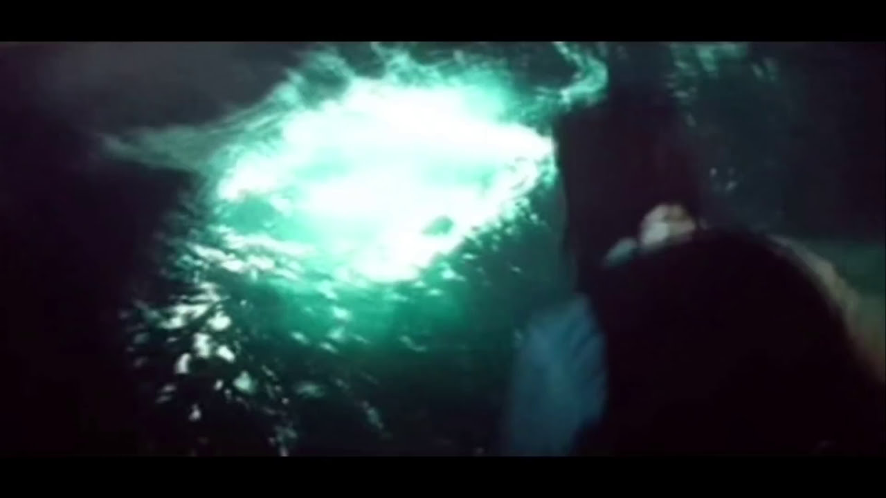 Superman Forgets What Kryptonite Does - YouTube