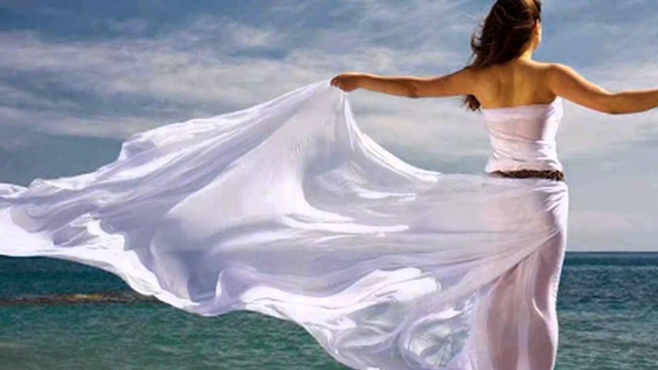 CON LAS ALAS ROTAS DE PRISMA - YouTube