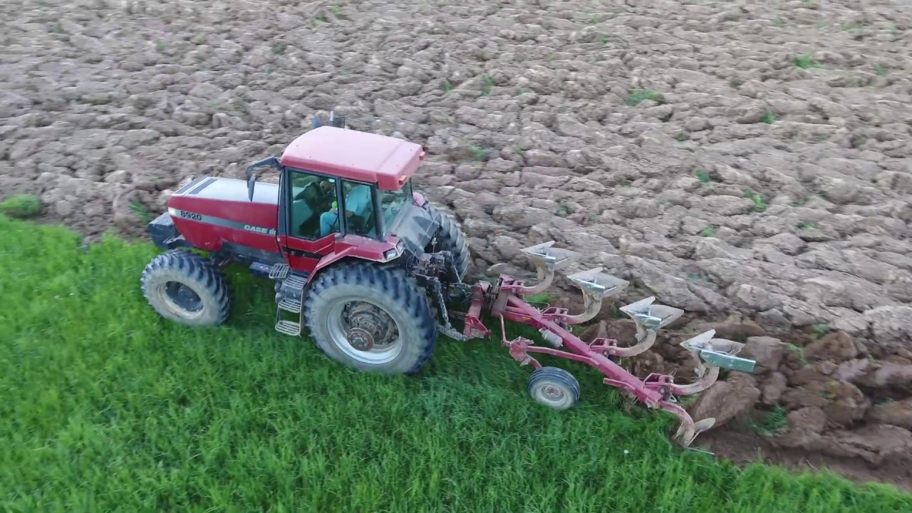 Spring Tillage Case IH 8920 and Case IH 145 Rollover Moldboard Plow ...