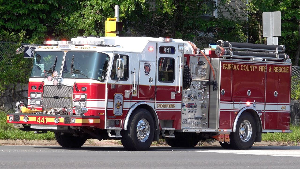 Fairfax County Fire & Rescue Engine 441 Responding - YouTube