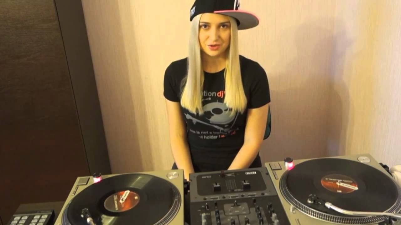 Dj Eliza May, the interview for Intervistailrapper (Italy) - YouTube
