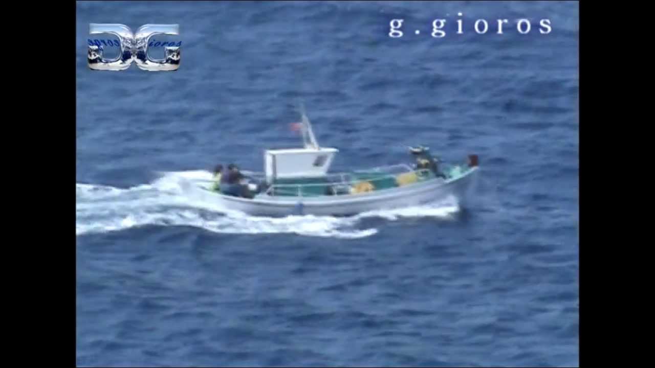 ΕΝΑ ΜΕ ΤΗ ΘΑΛΑΣΣΑ - YouTube