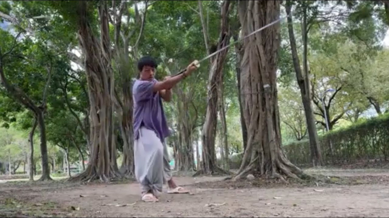 雙手刀 Double hands saber besics - YouTube