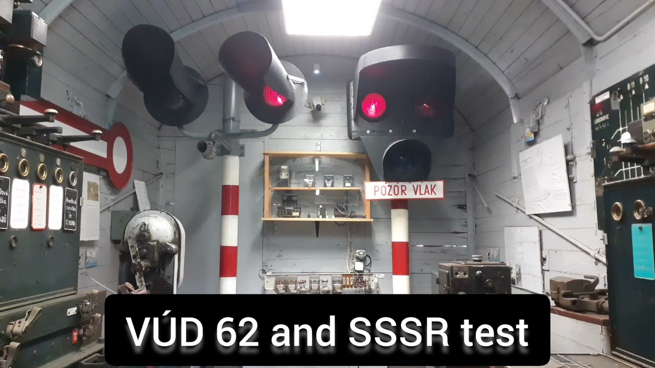 VÚD 62 and SSSR Level crossing lights at the Zubrnice railway museum ...