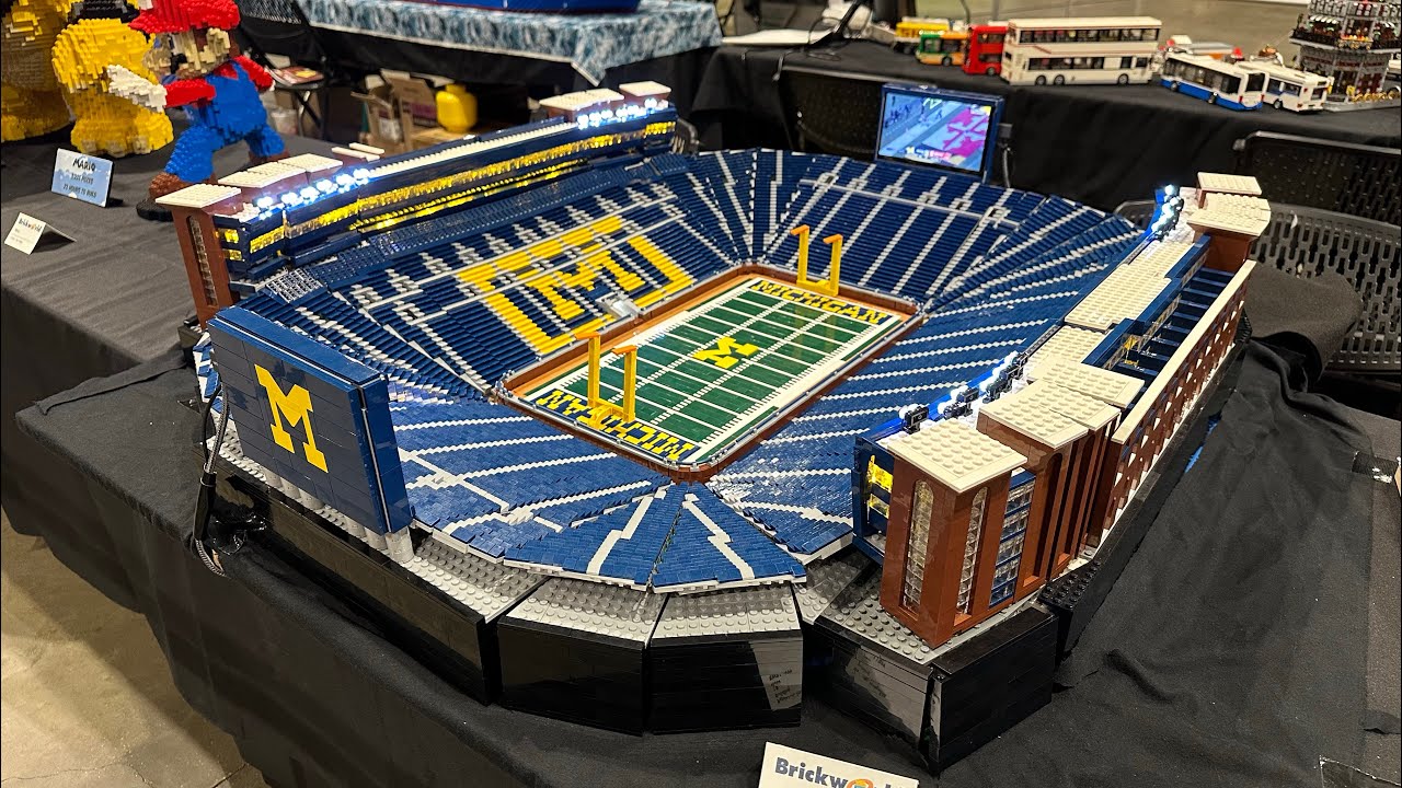 LEGO Michigan Stadium - Brickworld Chicago 2024 - YouTube