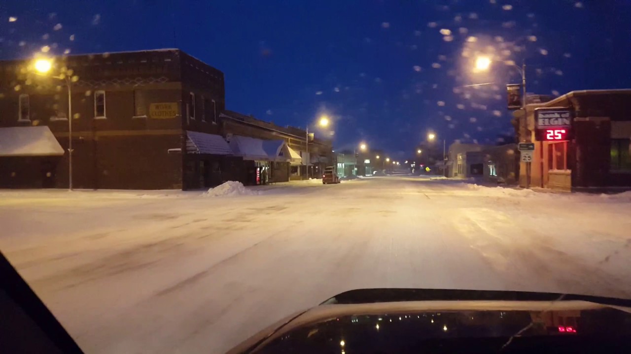 Early Morning Snow Drive In Downtown Elgin, January 2017 - YouTube