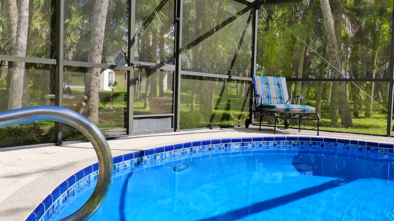 Poolside view #4KCC - YouTube