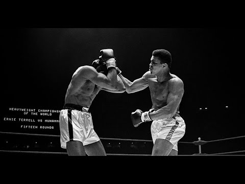 Muhammad Ali vs Ernie Terrell - Amazing Reflexes - YouTube