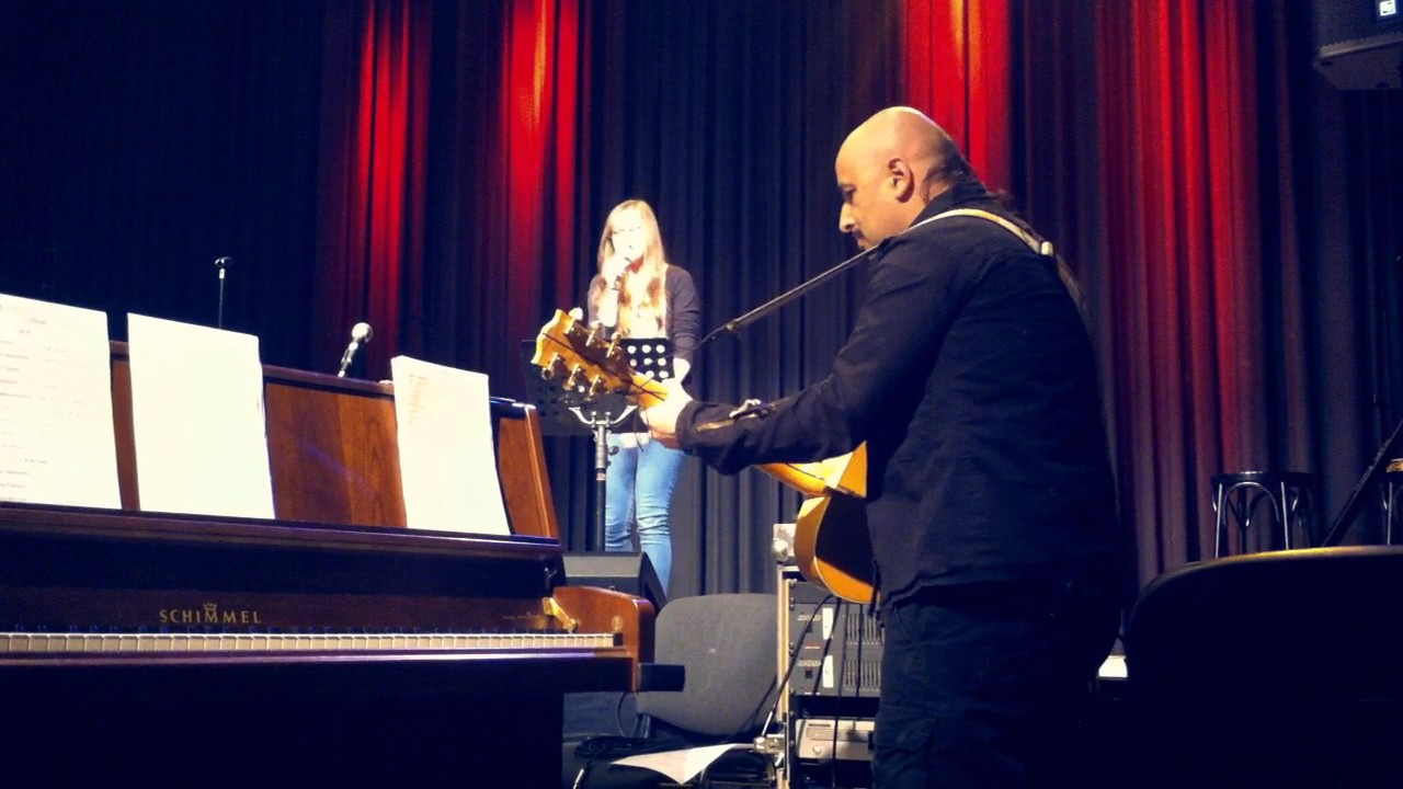 Vivien (von Braincops) - Breakeven / Guitar Sandro Giampietro - YouTube