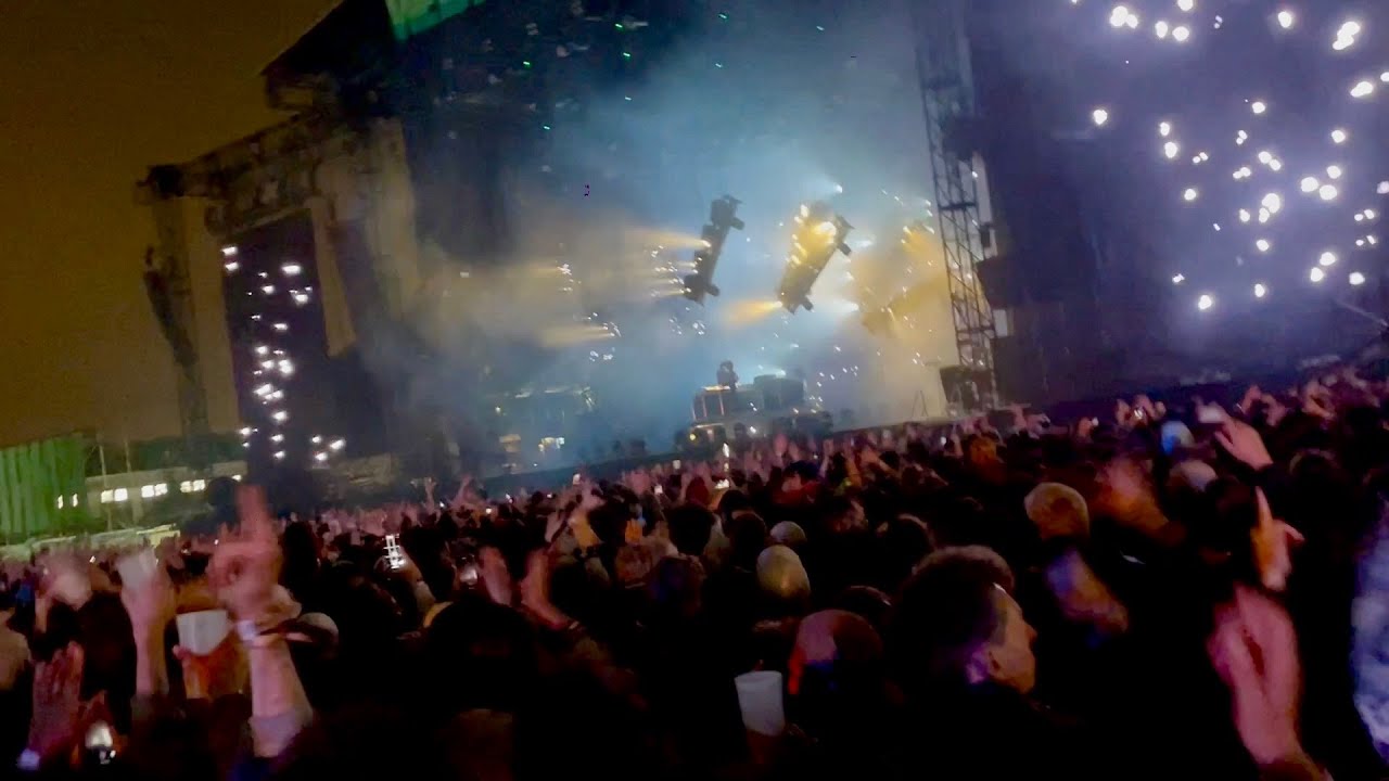 JUSTICE LIVE @ WE LOVE GREEN 2024 : "Safe and Sound" - YouTube
