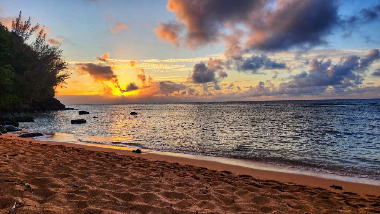 Sealodge Beach in Princeville, Kauai - YouTube