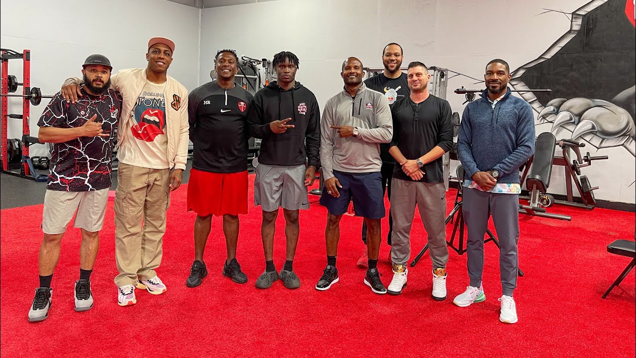 Georgia Bulldogs -Champ Bailey, Chris Burgett, and UGA lettermen team ...