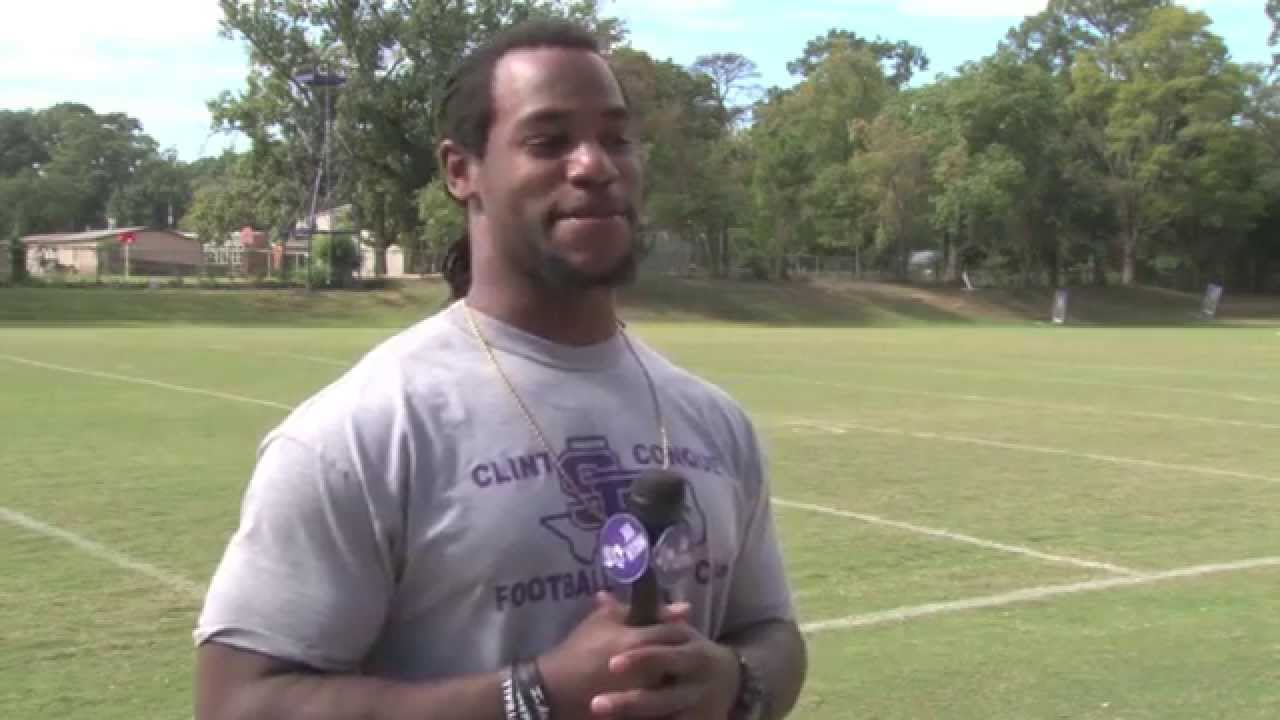 Football: SFA RB Gus Johnson - Halftime Feature - YouTube