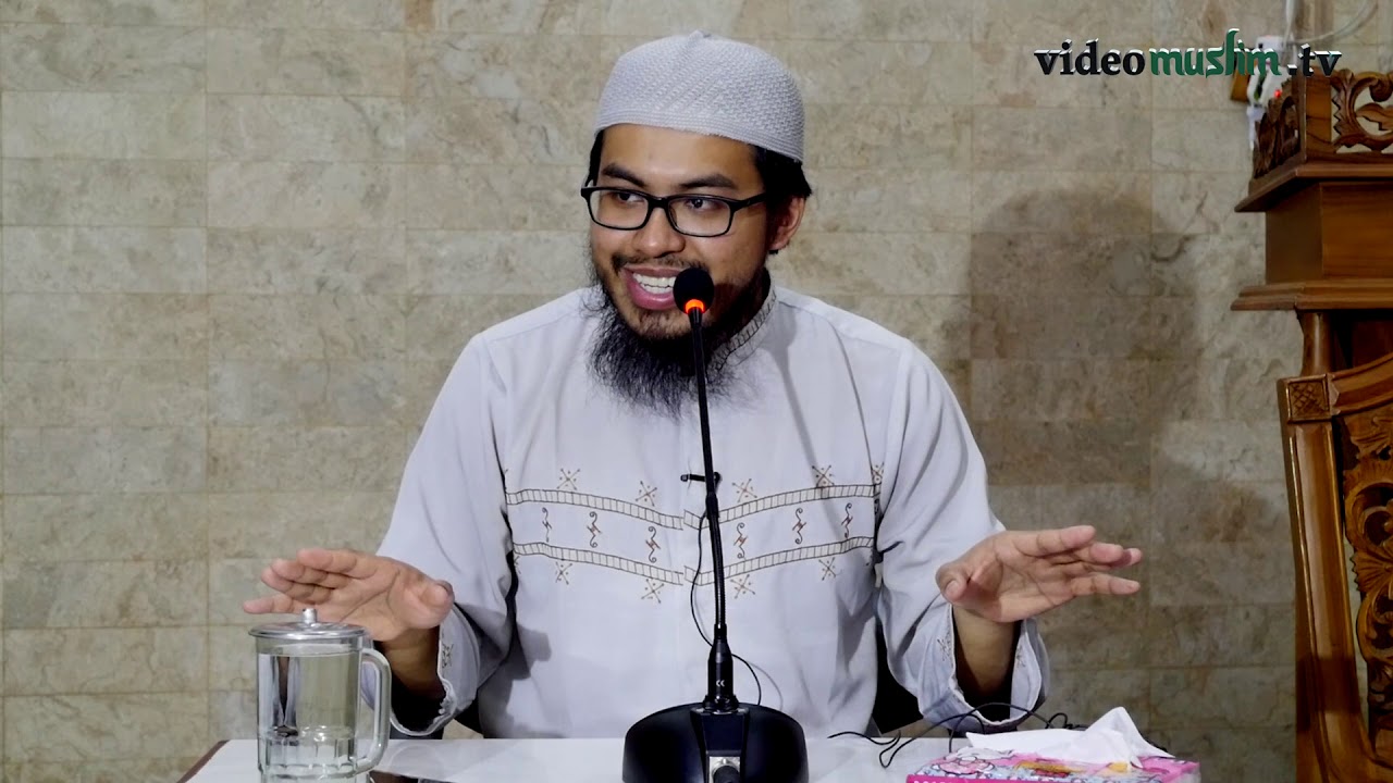 Berbeda Pendapat - Ust. Andy Latief - YouTube