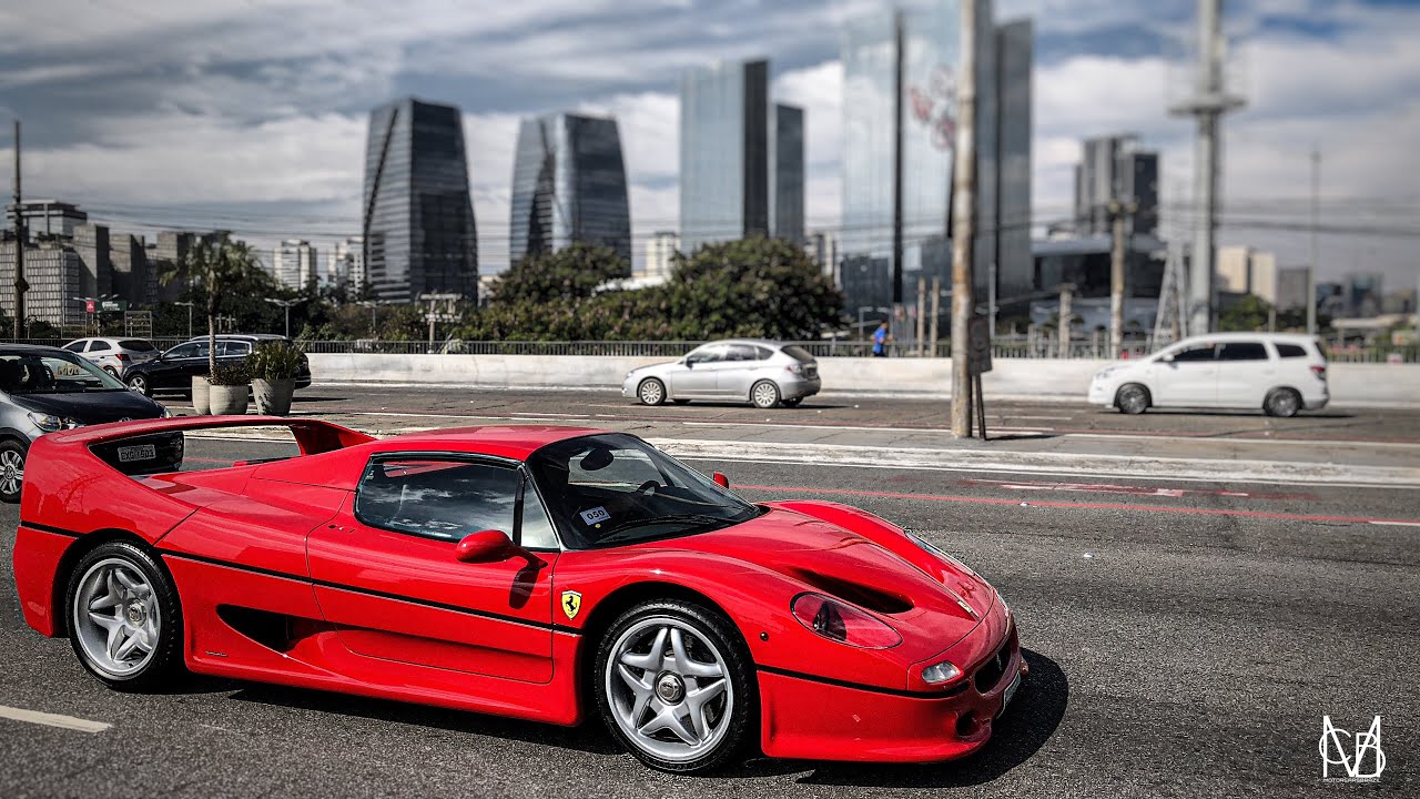 Ferrari F50 e Lamborghini Diablo acelerando por São Paulo. - YouTube