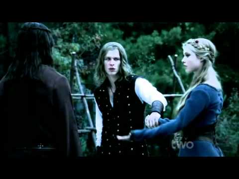 Flashback Scene 8: Klaus, Rebekah and Elijah (The Vampire Diaries ...