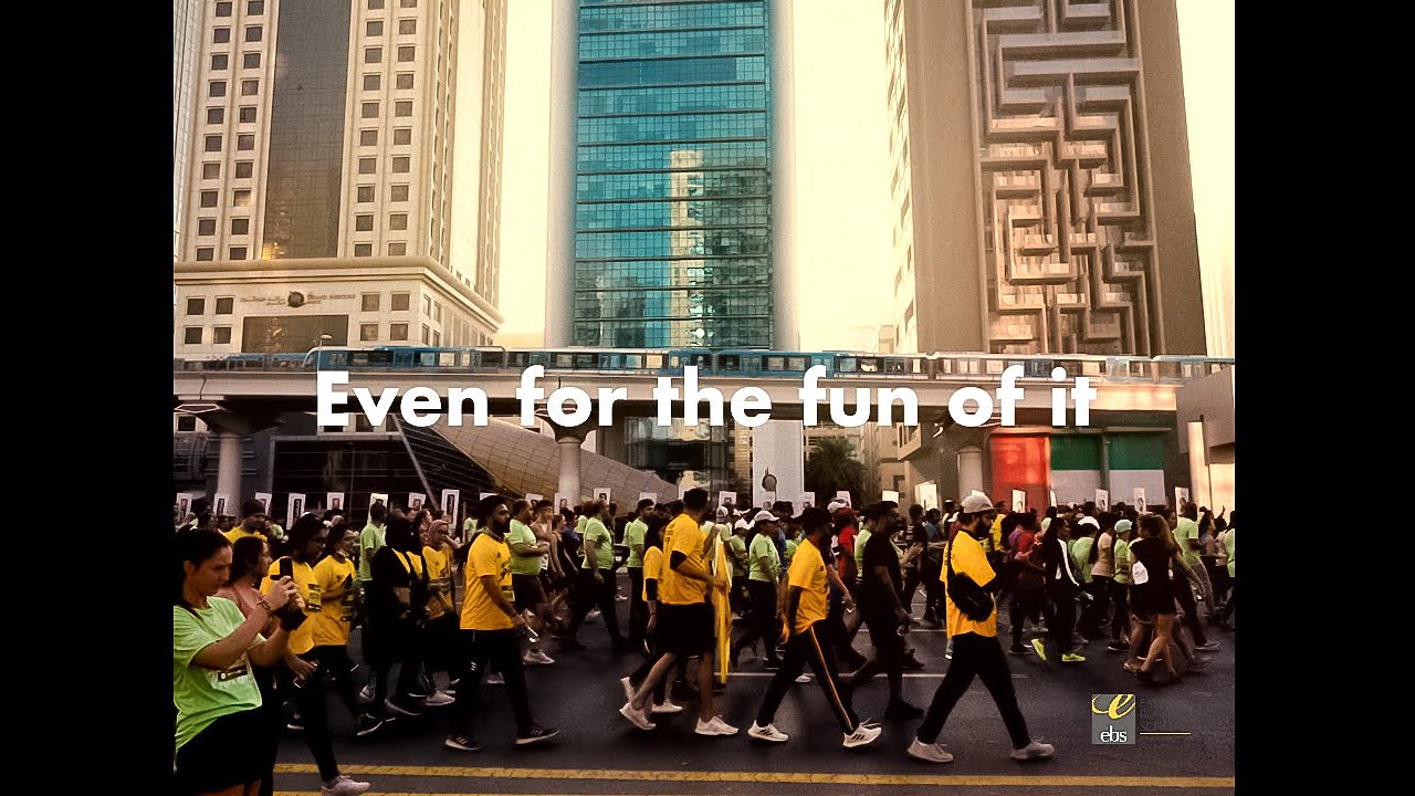 Team EBS at the biggest FUN RUN in the world. - YouTube