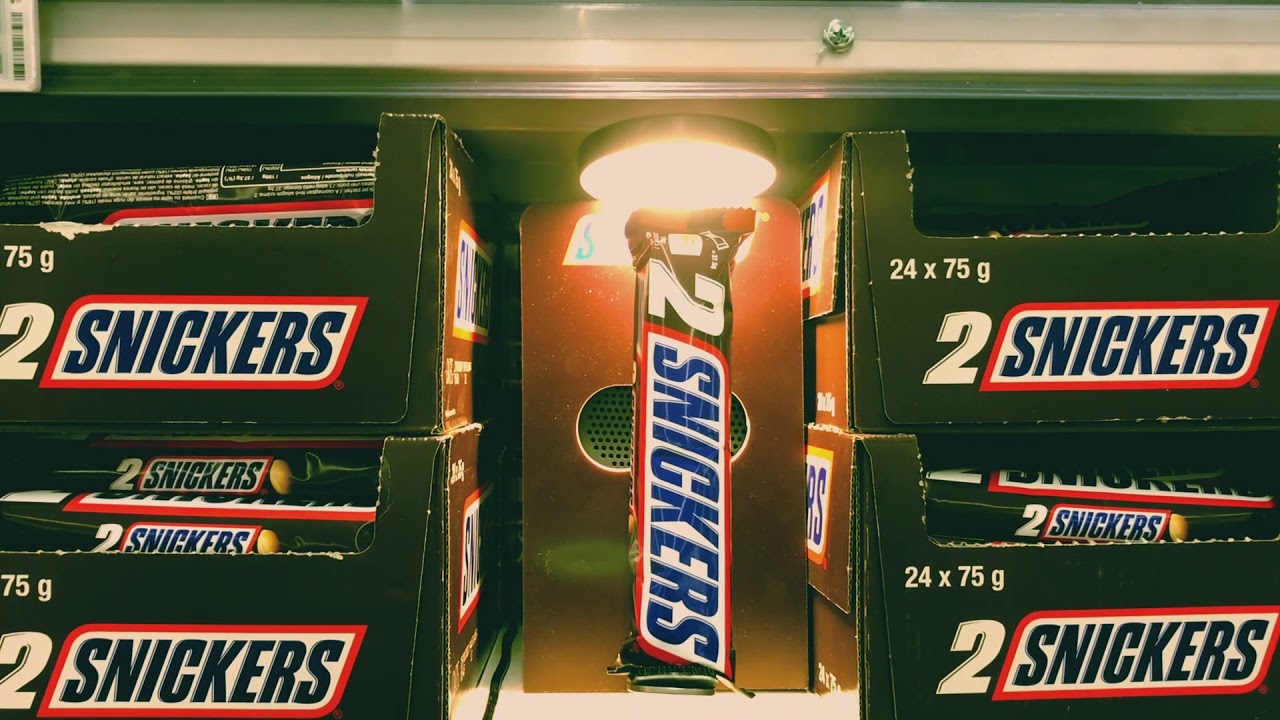 Tokinomo x Snickers | Automated in-store marketing campaign - YouTube