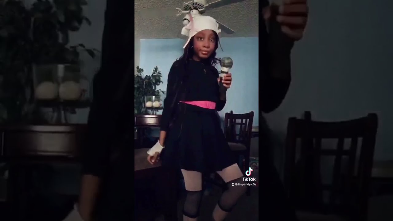 Sarvente Cosplay // Yeah yeah, Go Pico, Yeah...// Friday Night Funkin ...