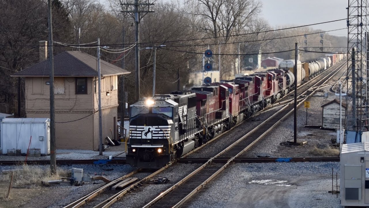 RS3L horn action! NS 6743 leads CP 281 through Rondout, IL. 1/10/19 ...
