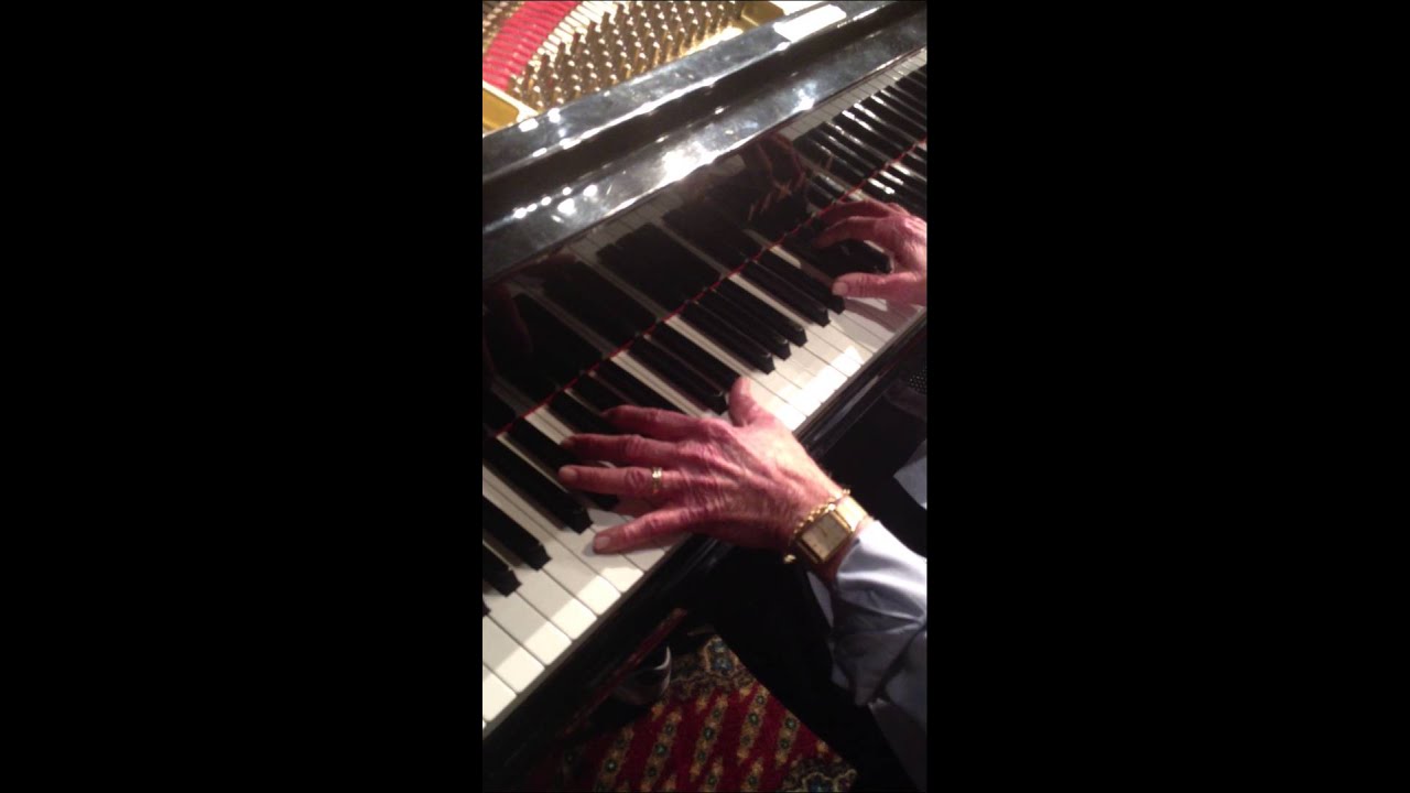 Lari Goss plays 'How Great Thou Art' - YouTube