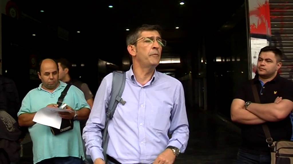 ΚΙΝΗΤΟΠΟΙΗΣΗ ΞΕΝΟΔΟΧΟΥΠΑΛΛΗΛΩΝ ΣΤΟ ΤΑΠΙΤ - YouTube