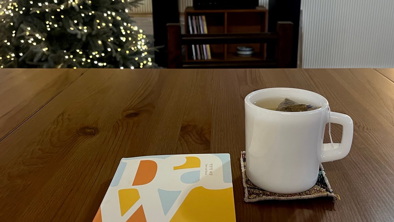 Vlog 출판 편집자의 잔잔한 일상 퇴사와 이직 딸기 케이크 만들기 책 읽고 글쓰는 근황 브이로그 Youtube