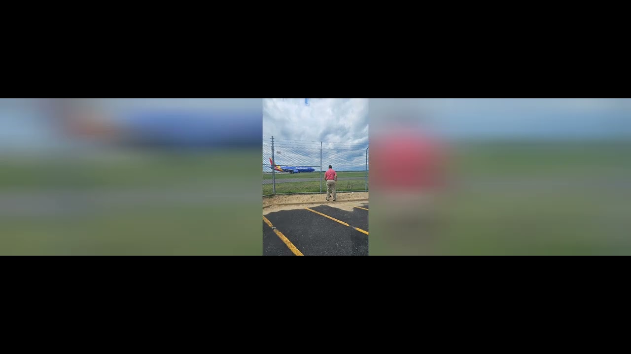 :) last week jetblue donkin donut airplane arrived at MacArthur airport ...