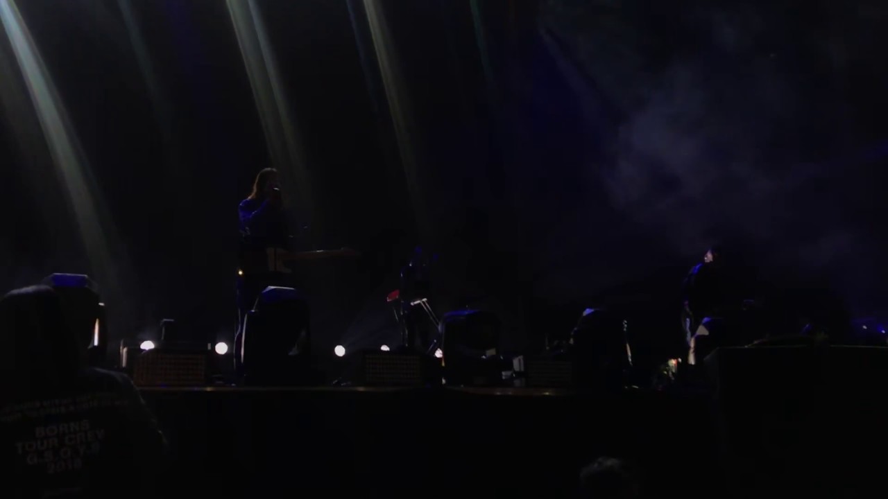 BØRNS - 10’000 Emerald Pools live at Corona Capital - YouTube
