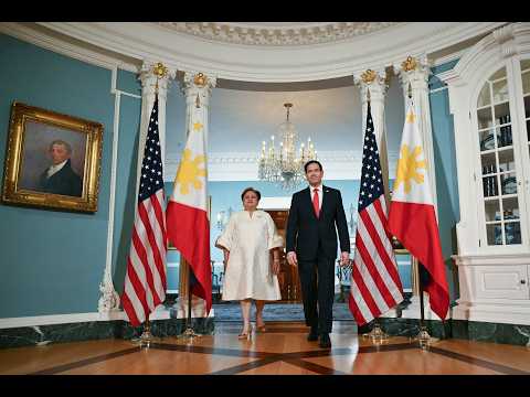Rubio Meets With Philippine's Secretary of Foreign Affairs