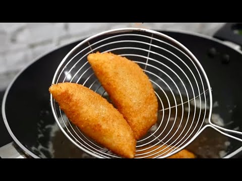 Ramzan Recipes | thodi si Chicken se banaiye Malai Chicken Half Moon Pie aur loot loot kar khayen
