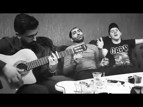 Whatsapp ucun status: yalaci cixdi sevdiylerimizde