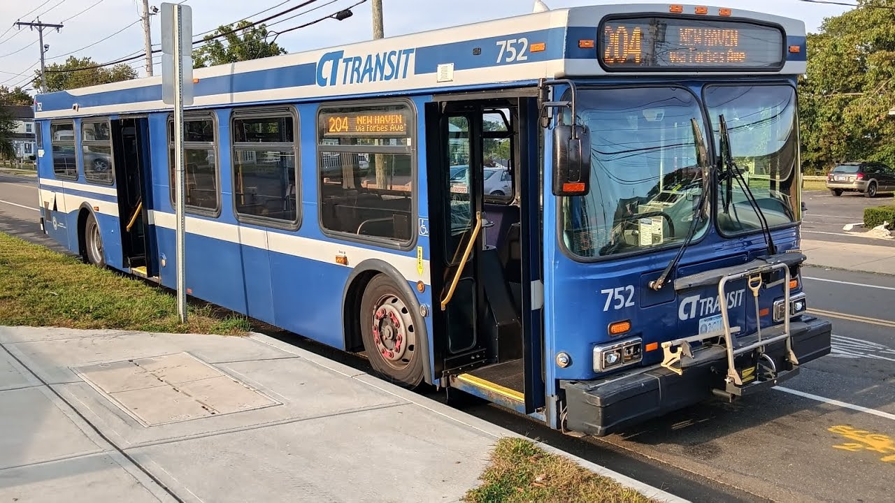 CTtransit 2007 New Flyer Industries D40LF #752 on the 204 (F) (Part 2 ...