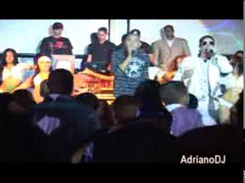 Baby Lores y El Chacal   La Chica modelo En Vivo 1