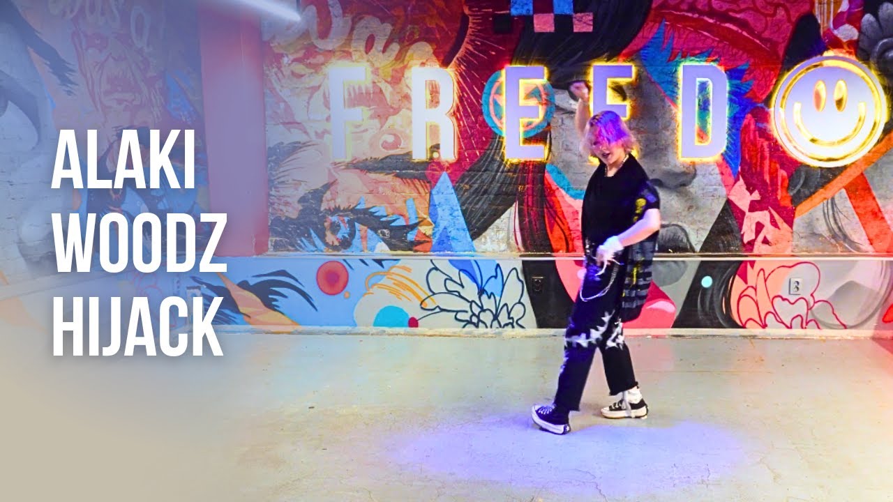 Alaki – WOODZ – HIJACK [ASIA ZONE | OPEN AIR] - YouTube